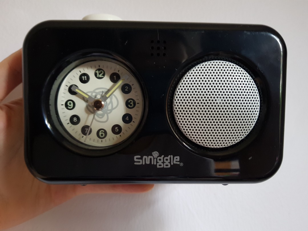 Smiggle Talking Clock, Furniture & Home Living, Home Decor, Clocks on ...