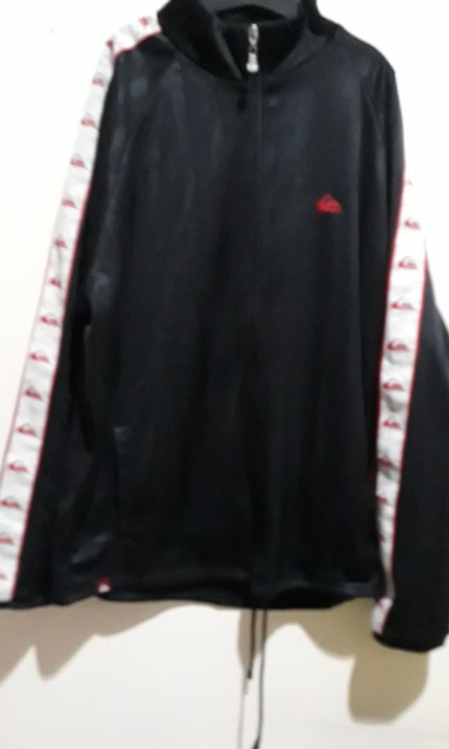 Tracktop Quicksilver, Fesyen Pria, Pakaian , Baju Luaran di Carousell