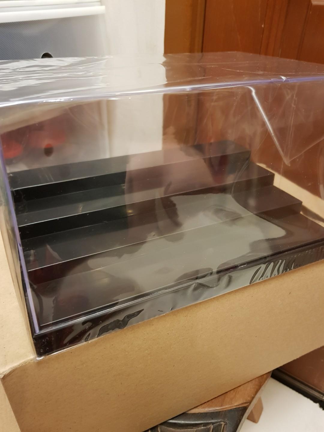 4-Tier Display Case(Flat surface). Dimension, L250 x D170 x H140mm ...