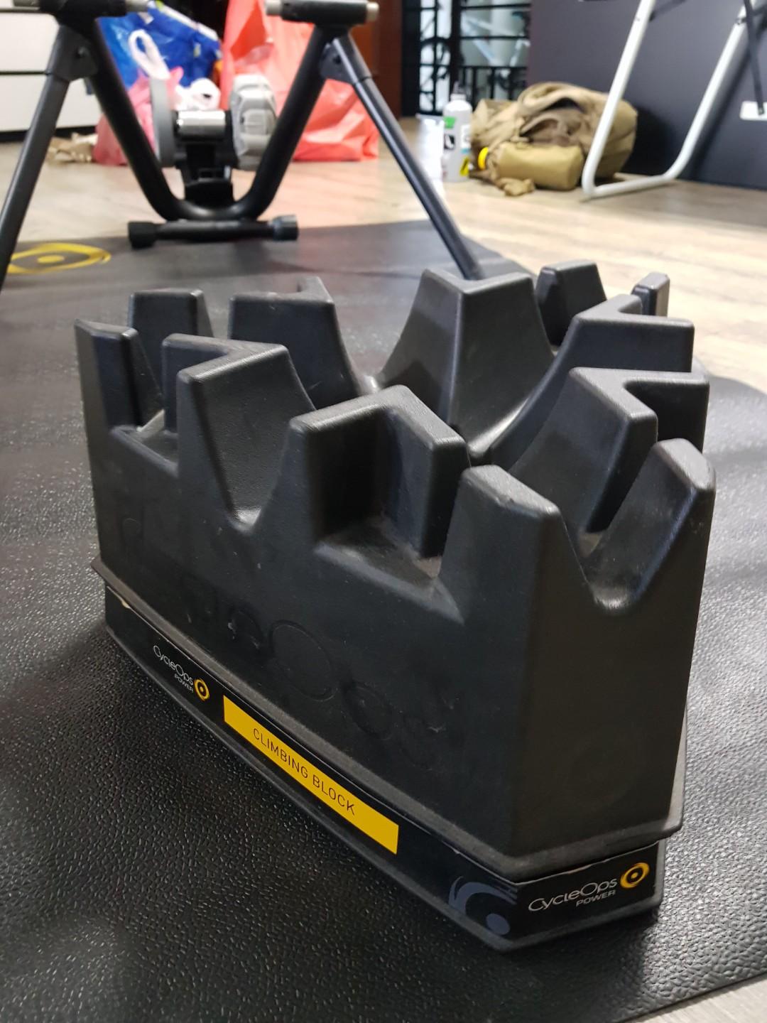 Cycleops bicycle trainer complete set, Sports Equipment, Bicycles ...