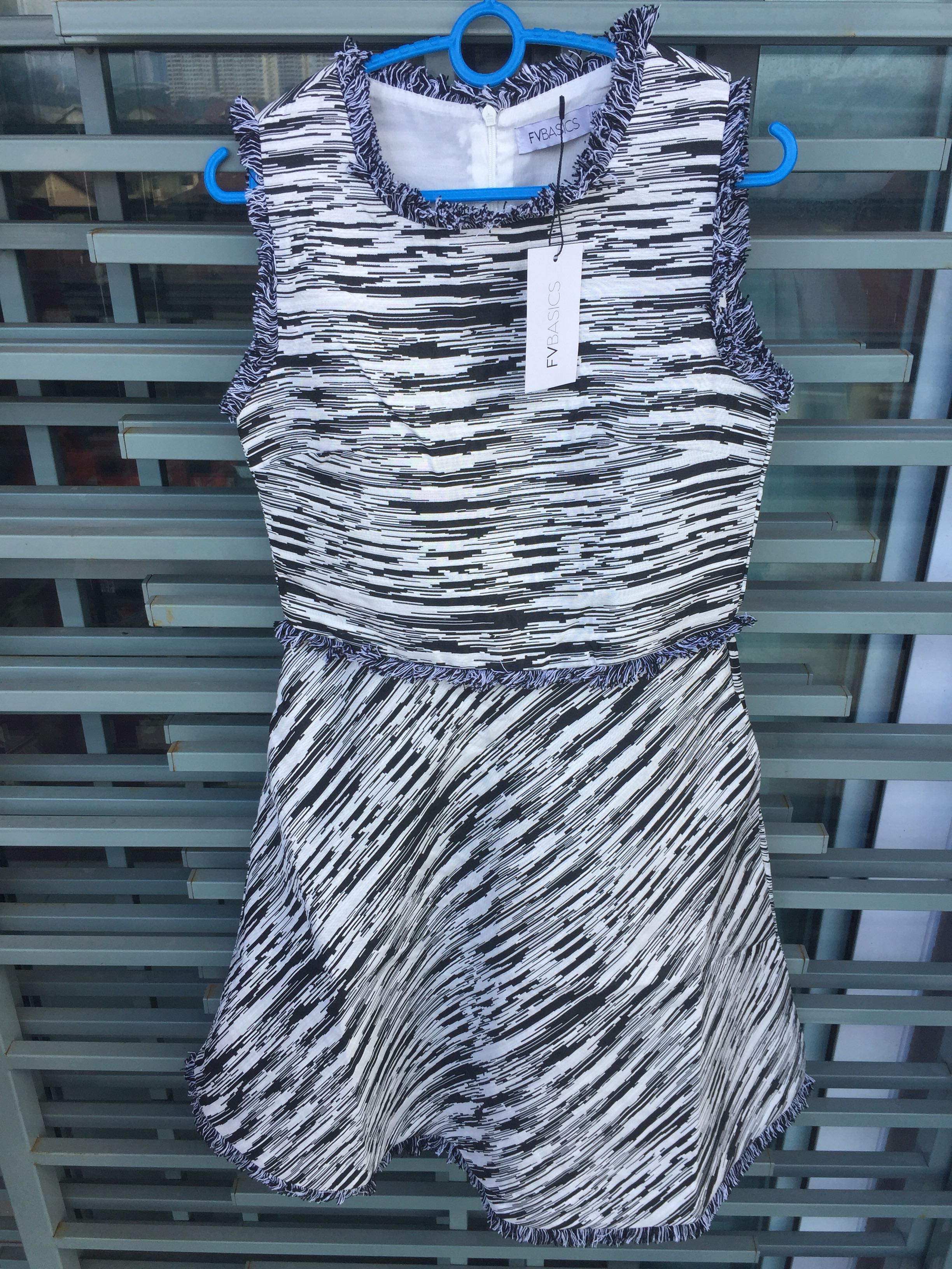 Original Fashion Valet Basics Dress in Black & White, Women's Fashion ...