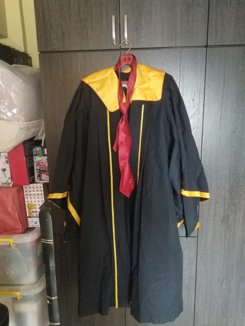 SP Graduation Gown and Tie set, Men's Fashion, Coats, Jackets and ...