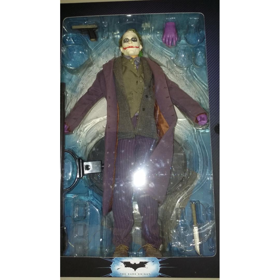 The Dark Knight The Joker 1 6 Scale Deluxe Collector Figure Hobbies