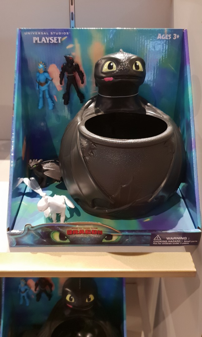 Toothless bucket with figurines, Hobbies & Toys, Toys & Games on Carousell