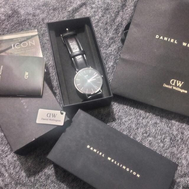 Dw Sheffield Black Ring Silver, Fesyen Pria, Jam Tangan di Carousell