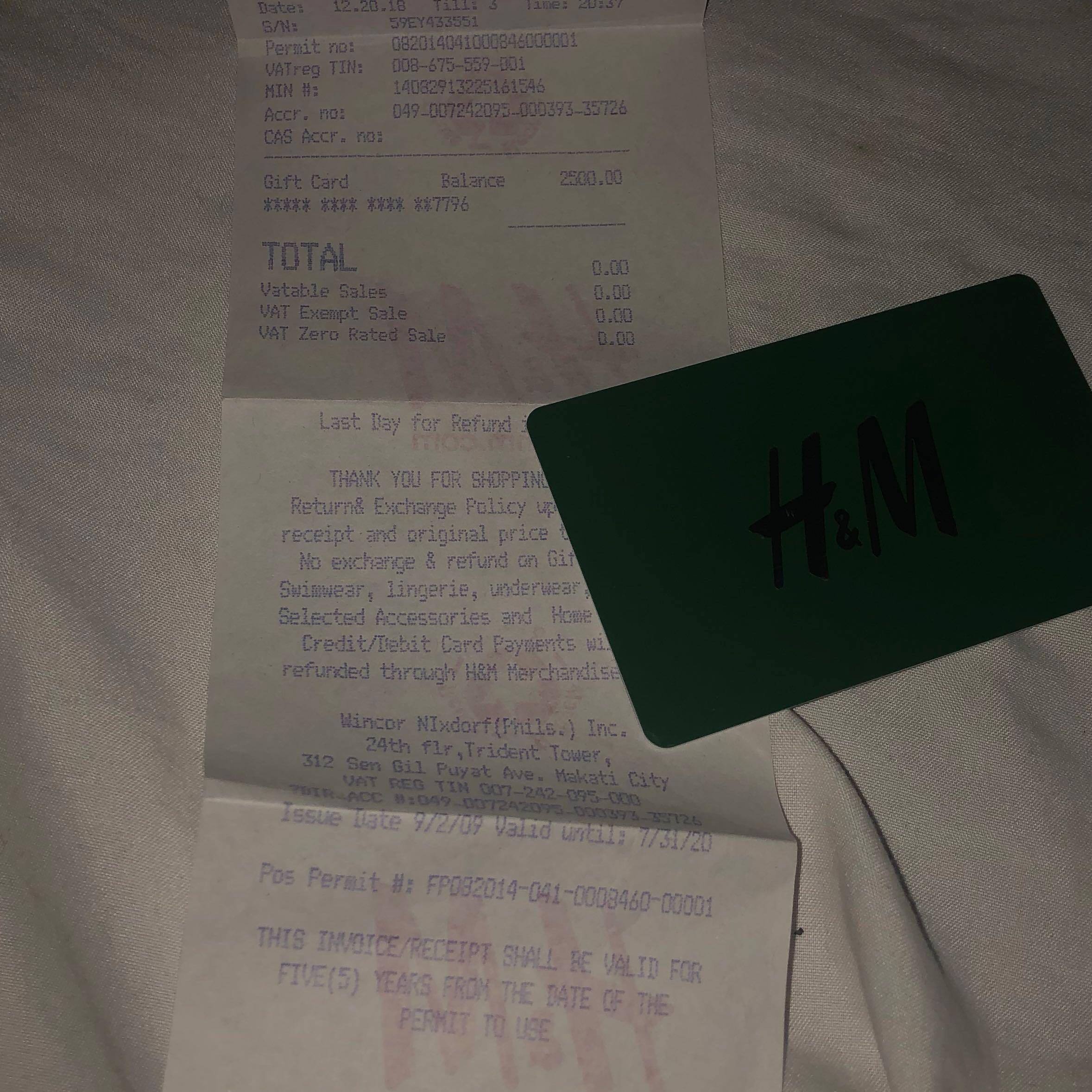 H&M Gift Card worth P2500, Tickets & Vouchers, Store Credits on Carousell