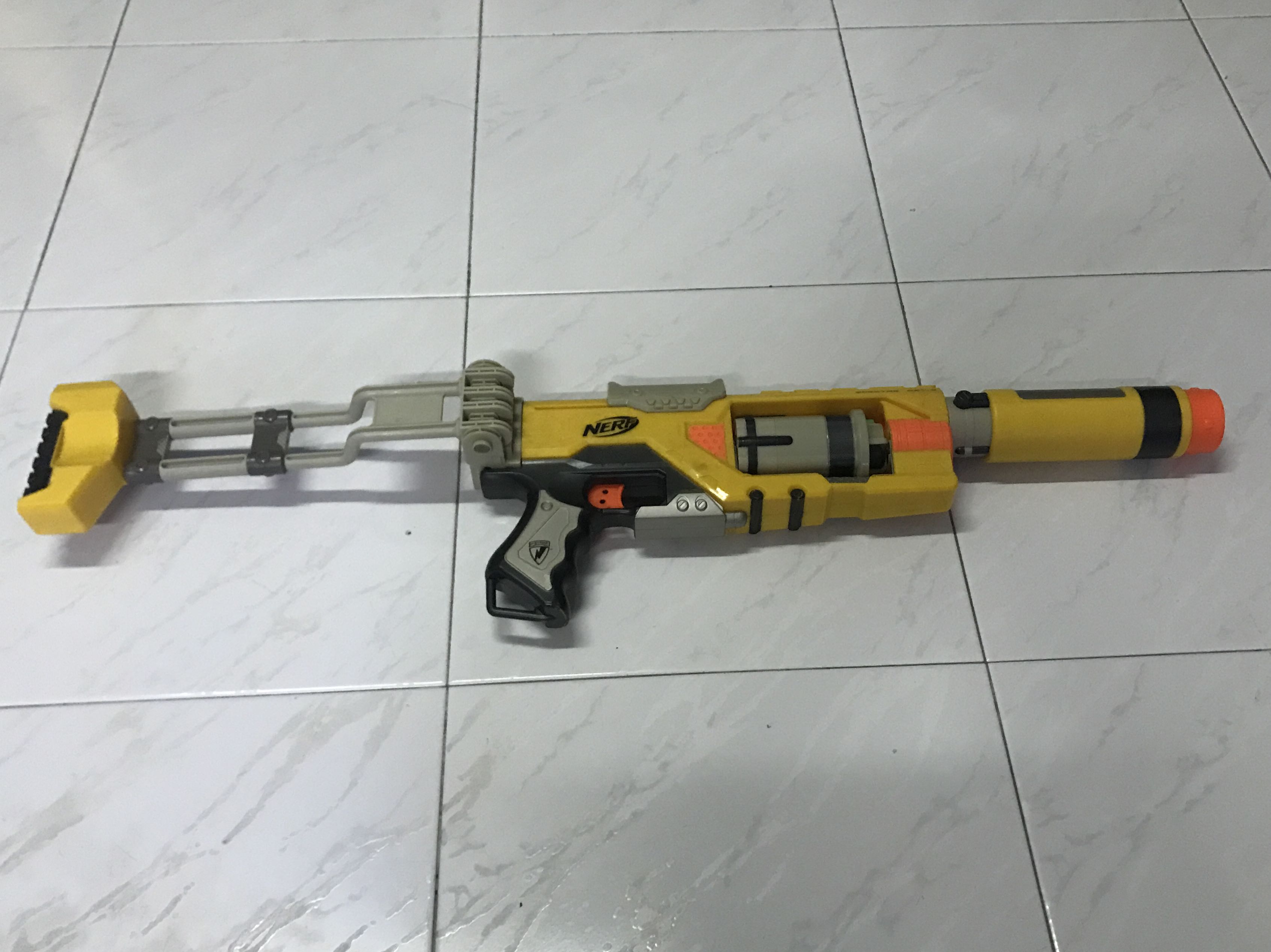 Nerf spectre rev-5 (yellow color), Hobbies & Toys, Toys & Games on ...