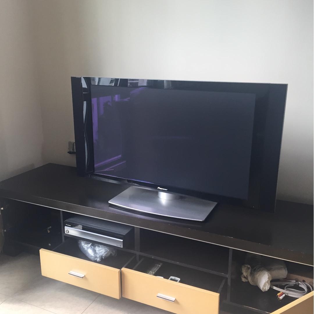 Plasma tv Pioneer 43 inch , TV & Home Appliances, TV & Entertainment ...