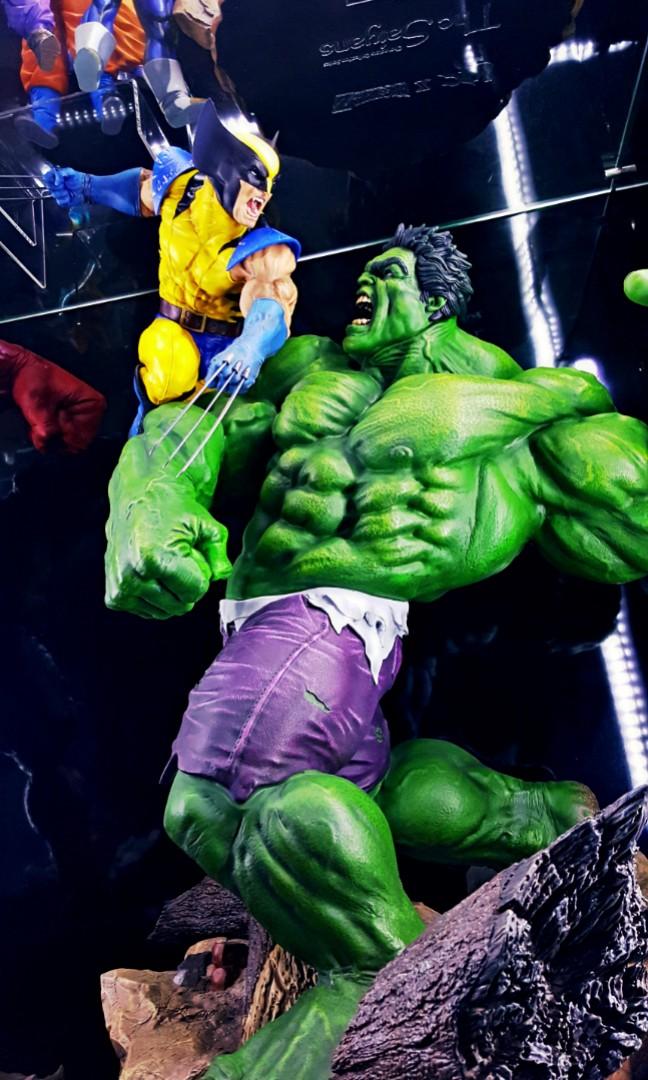 Sideshow Hulk vs Wolverine Maquette (with custom heads), Hobbies & Toys ...