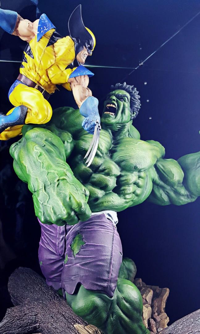 Sideshow Hulk vs Wolverine Maquette (with custom heads), Hobbies & Toys ...
