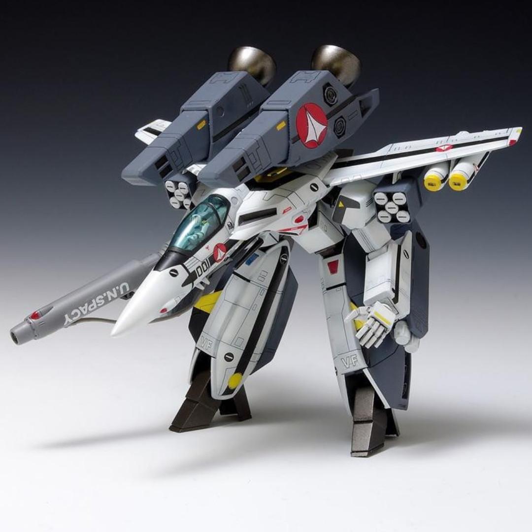 VF-1S Super Valkyrie Fighter Roy Fokker, Hobbies & Toys, Collectibles ...