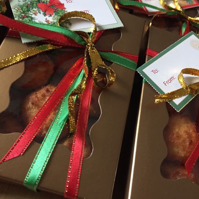 Macaroons pang gift kaya masarap, Food & Drinks, Packaged & Instant ...