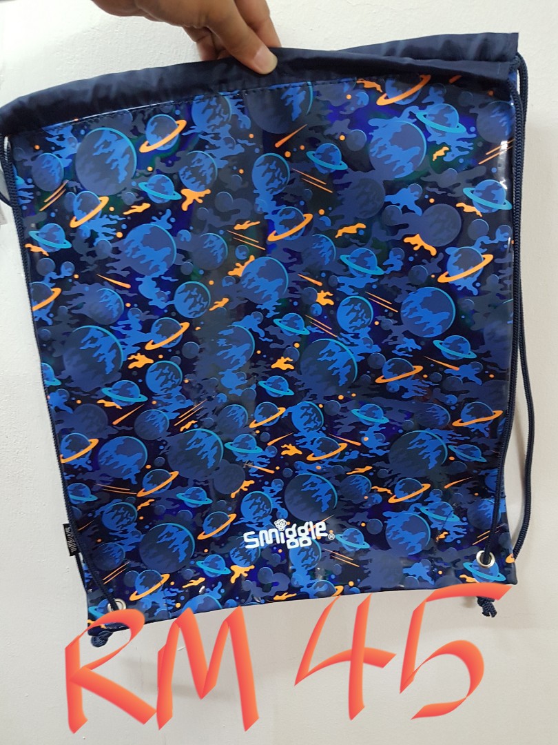 New Smiggle bag, Babies & Kids, Going Out, Carriers & Slings on Carousell