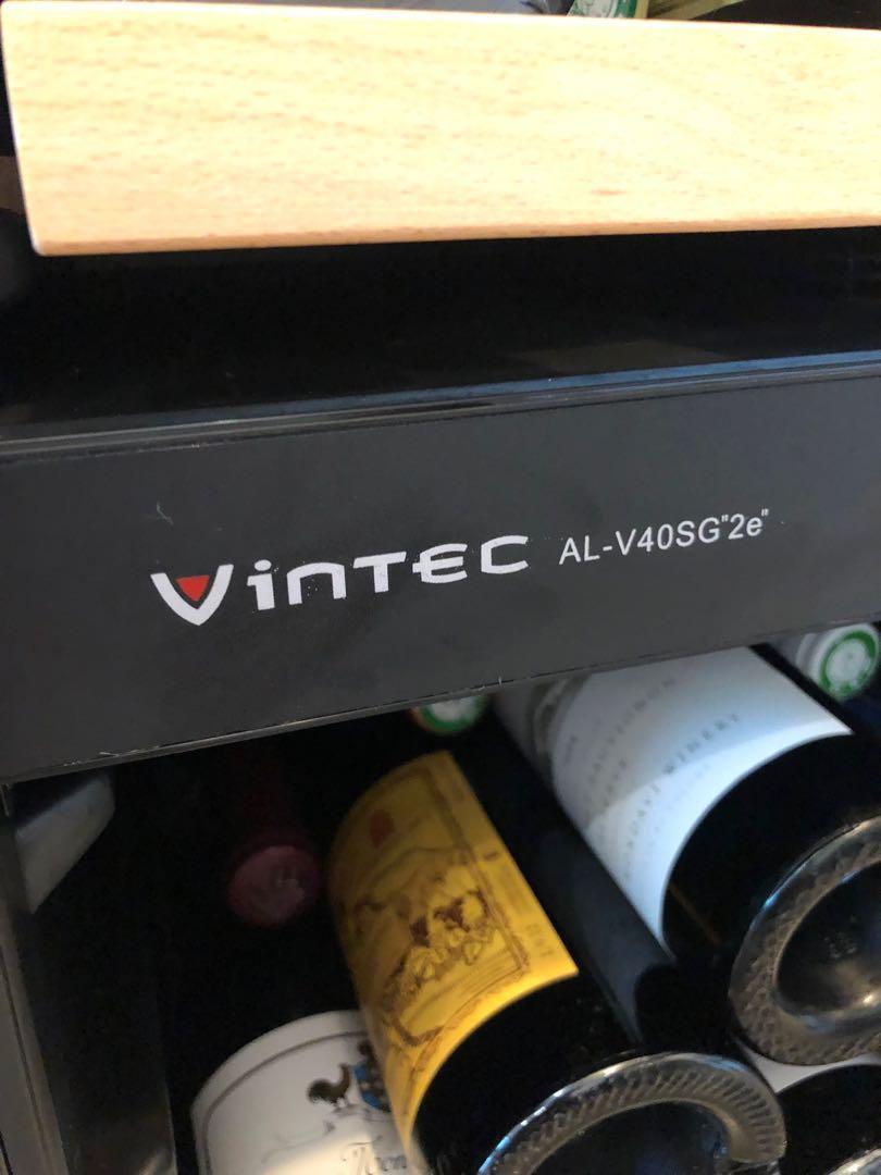 Vintec ALV40SG2E Wine Cellar Fridge (40 bottles), TV & Home Appliances ...