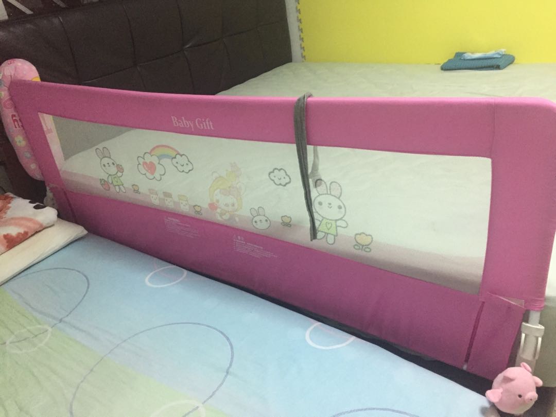 Bed Fence, Babies & Kids, Baby Nursery & Kids Furniture, Bed Guards on ...