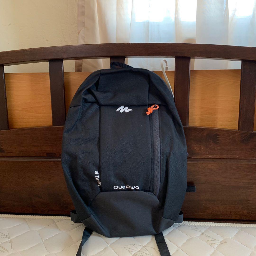 Quechua Arpenaz 10, Men's Fashion, Bags, Backpacks on Carousell
