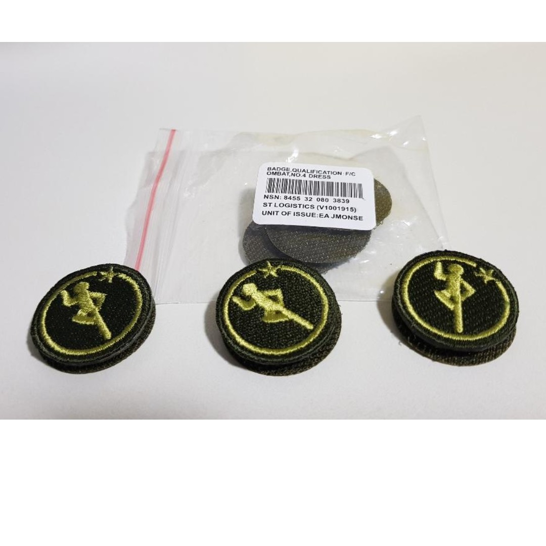 SAF IPPT Gold Badge, Men's Fashion, Watches & Accessories, Jewelry on ...