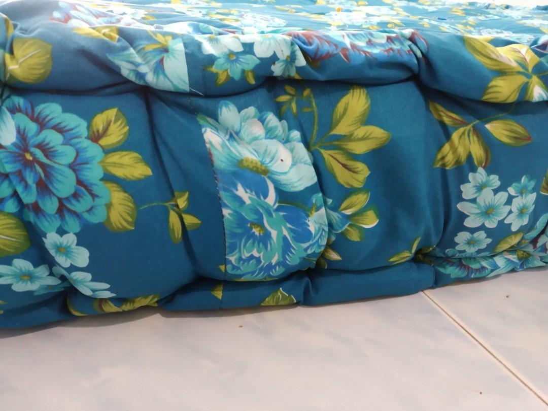 Tilam Gebu Tebal Viral, Furniture & Home Living, Bedding & Towels on ...
