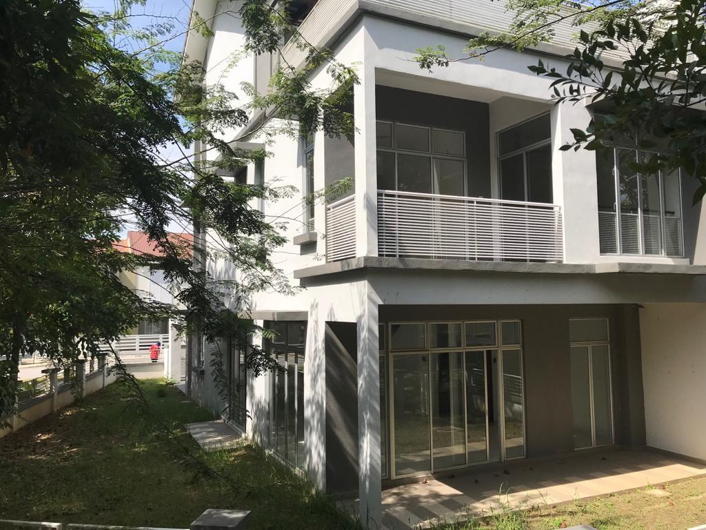 2 1/2 SUPERLINK HOUSE, Property, Rentals on Carousell