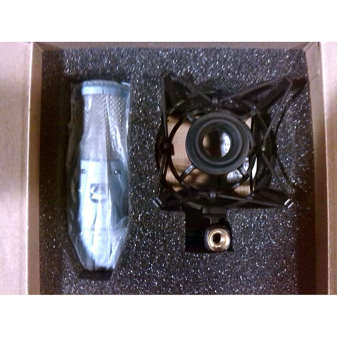 AKG PERCEPTION 200 condenser microphone, Audio, Headphones & Headsets ...