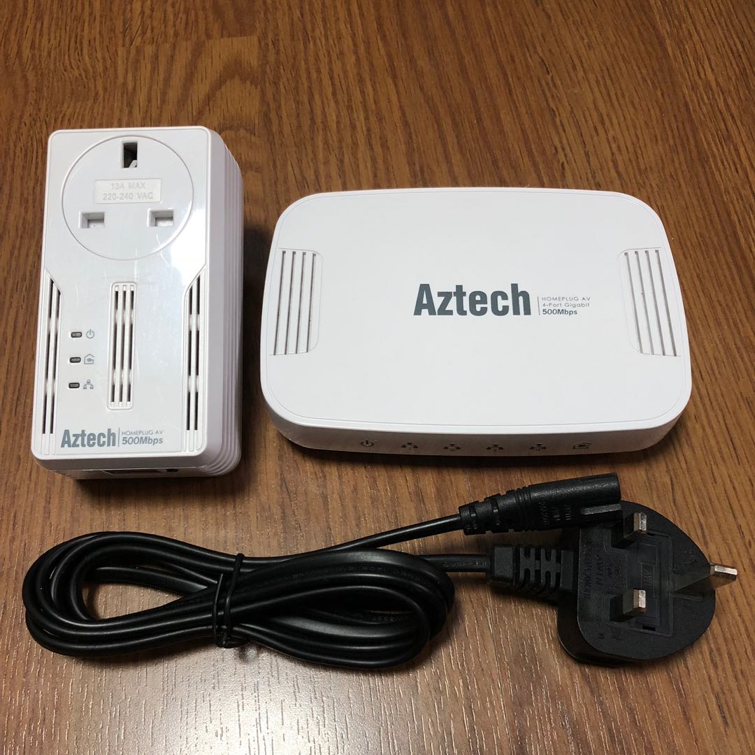 Aztech HomePlug Powerline AV 500 4-port Gigabits Switch, Computers ...