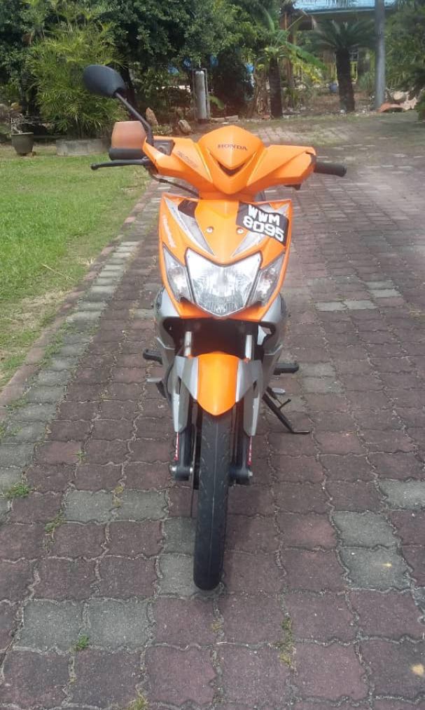 Honda Dash 110 thn 2011 Kondisi baik.Harga termasuk tukar nama & rotax ...