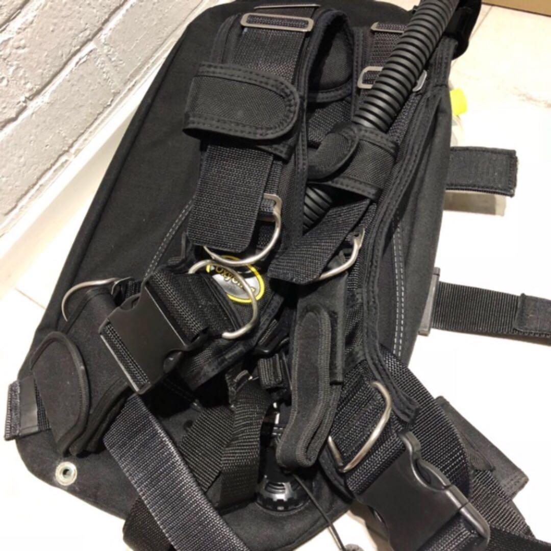 Like New Oxycheq BCD 18pounds Lift, Sports Equipment, Bicycles & Parts ...