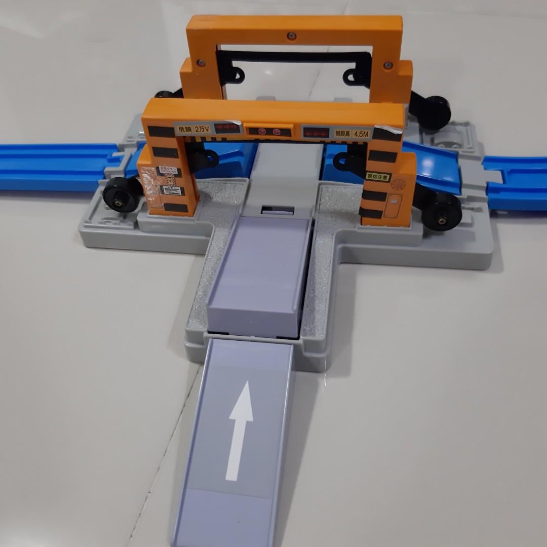 Tomica train rail set shinkansen, Hobbies & Toys, Toys & Games on Carousell