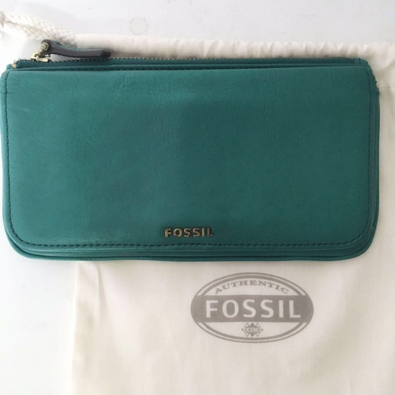 Authentic Fossil long wallet , Women's Fashion, Bags & Wallets, Purses ...