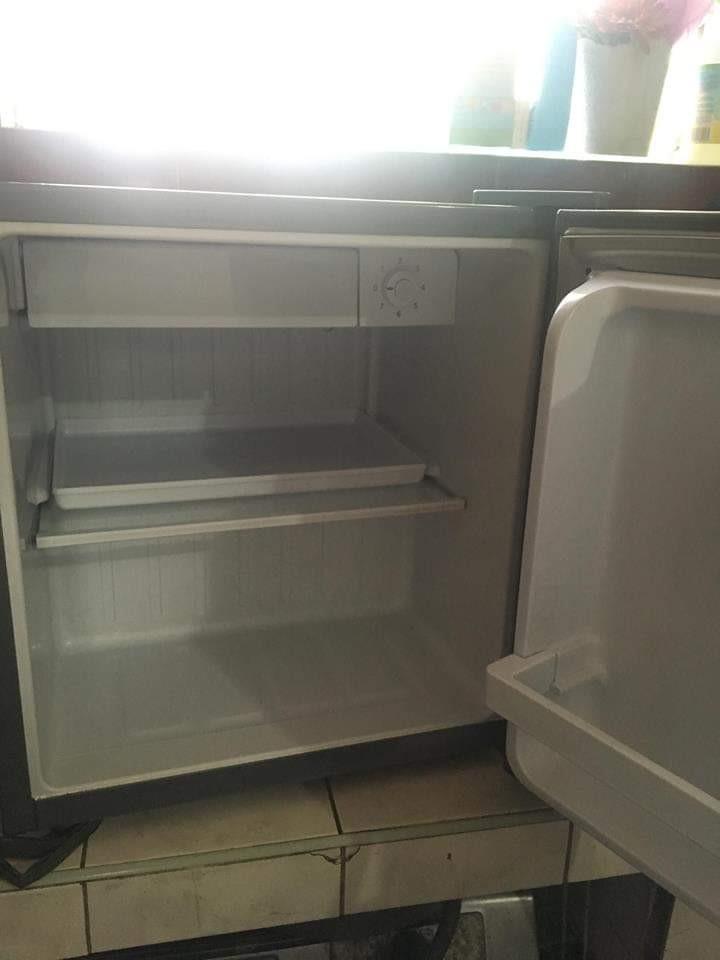 Eureka Mini Refrigerator, TV & Home Appliances, Kitchen Appliances ...