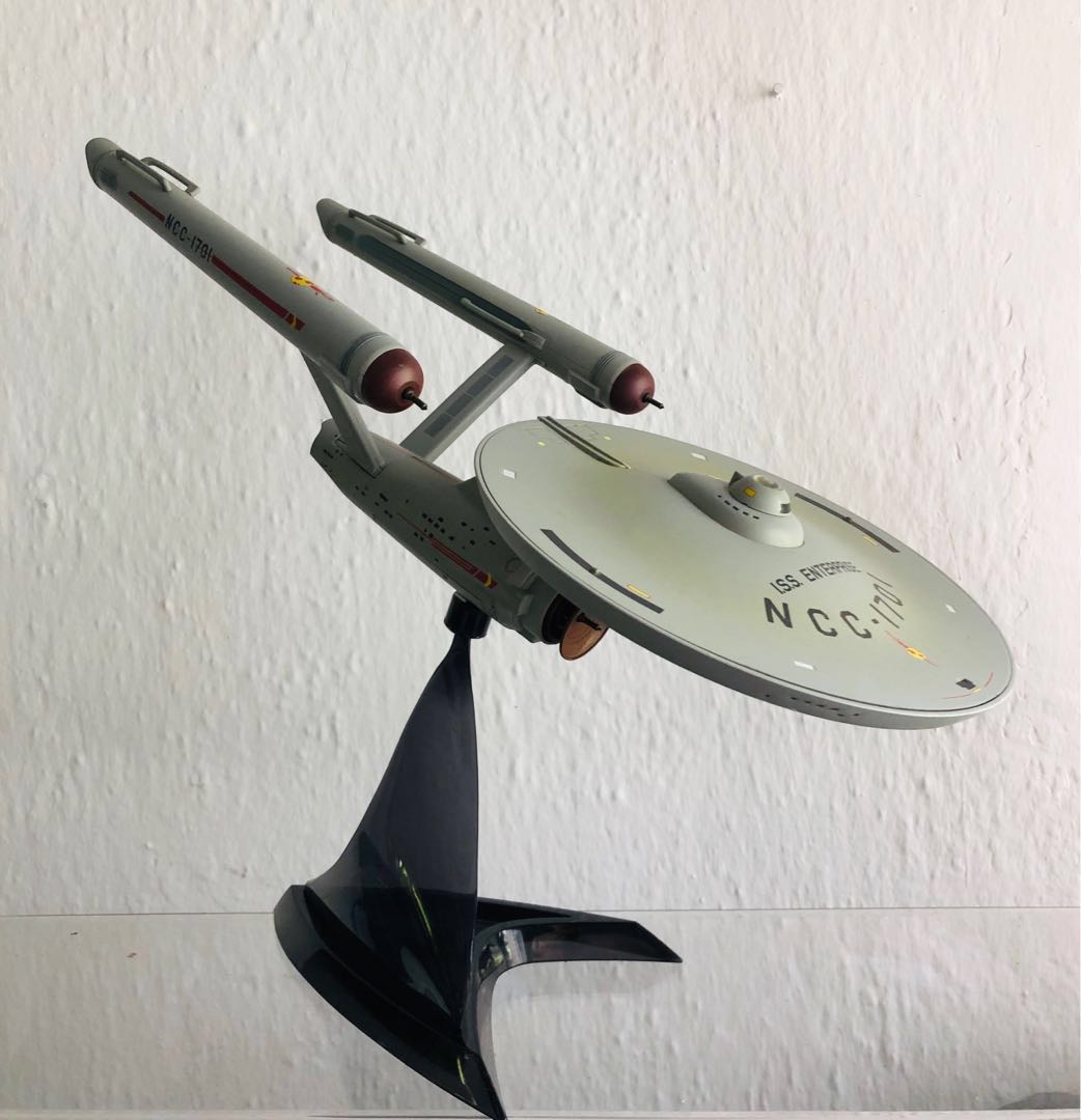 Star Trek - U.S.S Enterprise NCC 1701 Model - Star Trek, Hobbies & Toys ...
