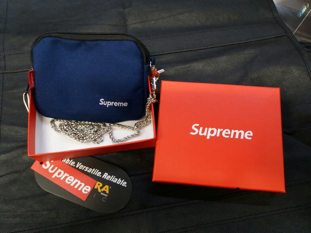Supreme wallet w chain, Men's Fashion, Watches & Accessories, Wallets ...