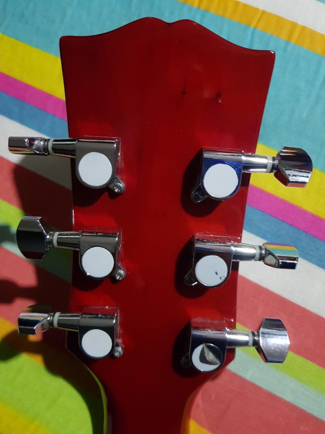 Tokai les paul guitar, Hobbies & Toys, Music & Media, Musical ...
