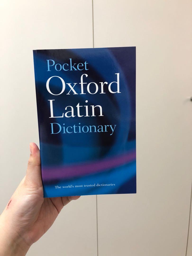 [wts] pocket oxford latin dictionary, Hobbies & Toys, Books & Magazines ...