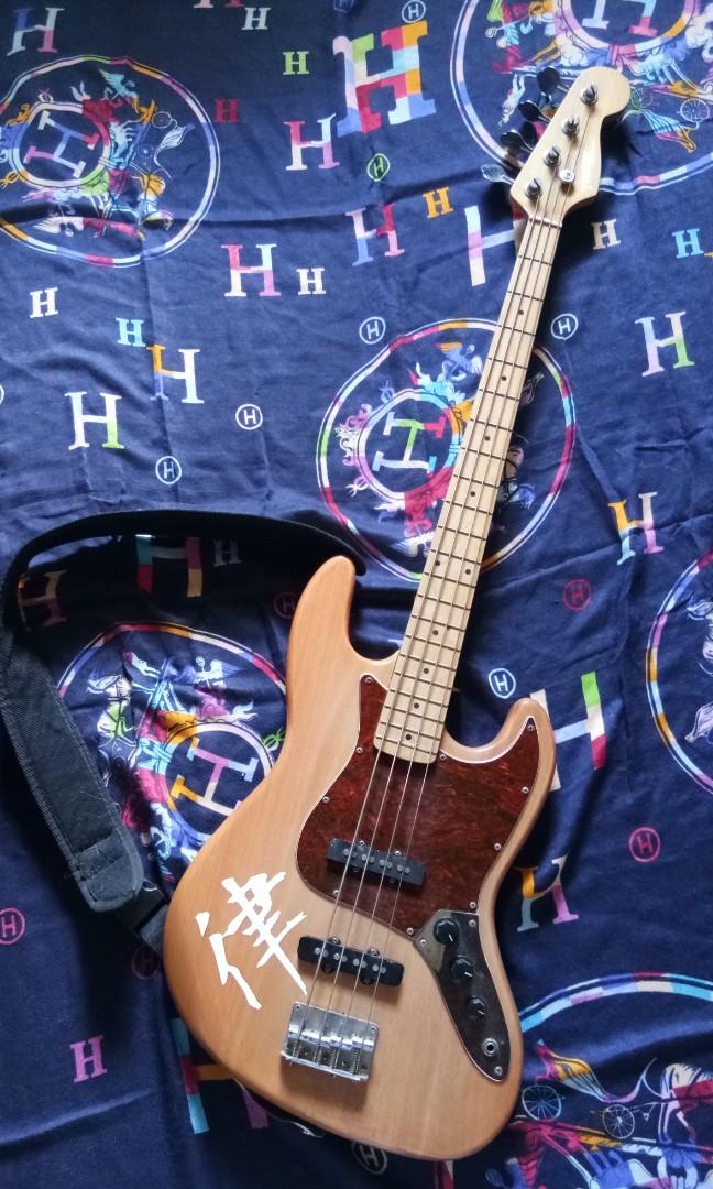 Fernando Bass Guitar, Hobbies & Toys, Music & Media, CDs & DVDs on ...