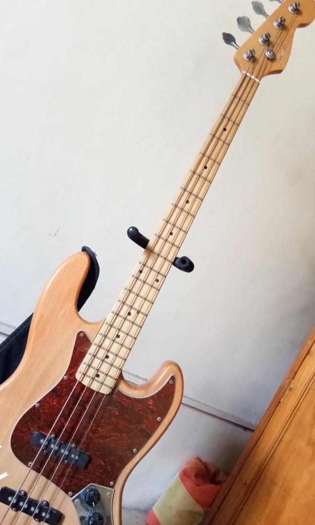 Fernando Bass Guitar, Hobbies & Toys, Music & Media, CDs & DVDs on ...