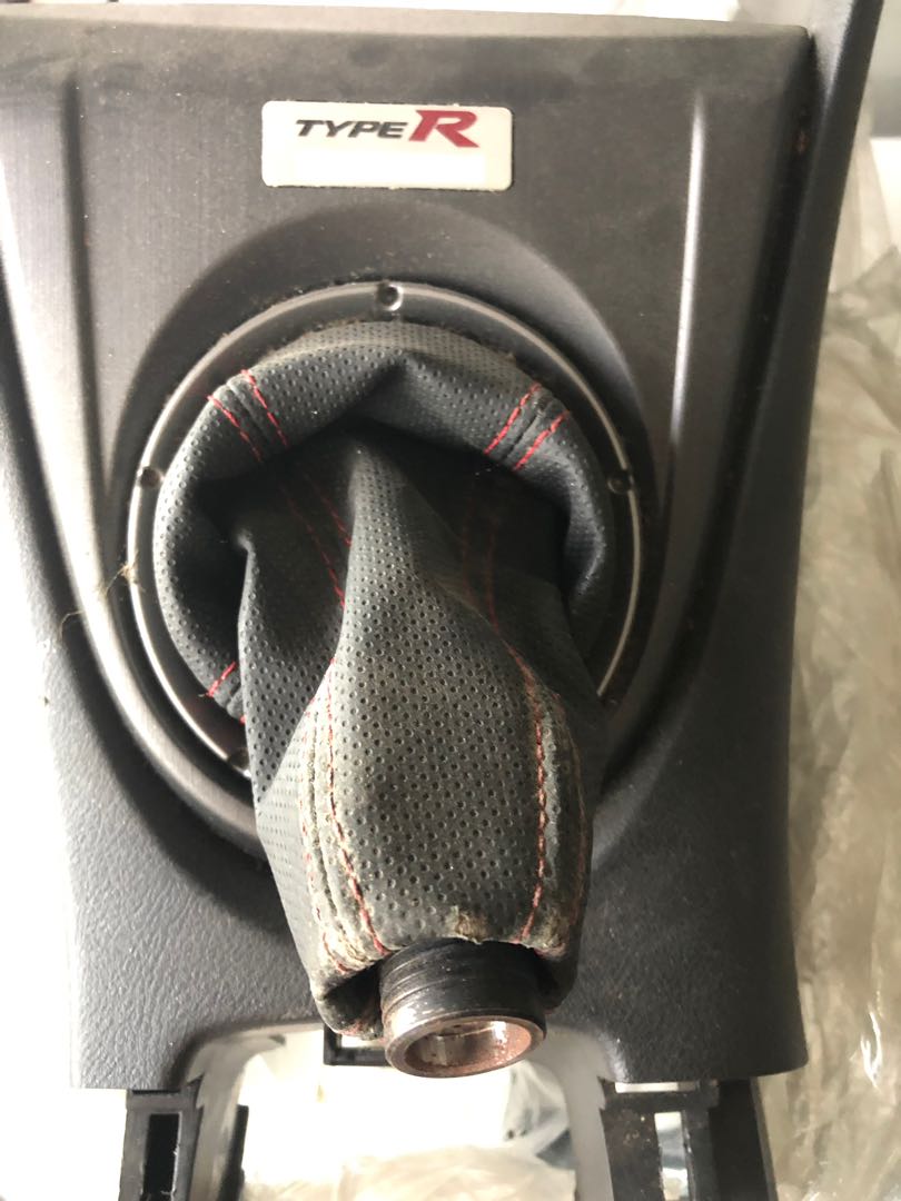 FN2r centre console, Car Accessories, Accessories on Carousell