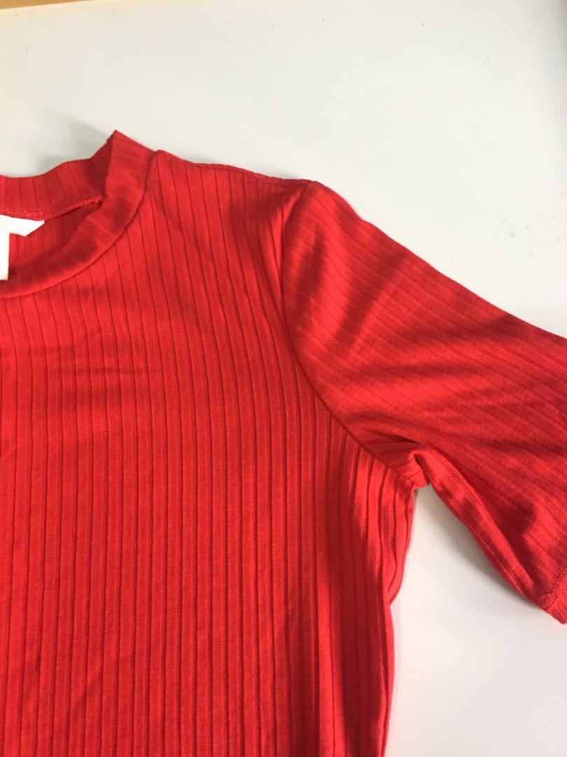 Red ribbed top, Women's Fashion, Tops, Sleeveless on Carousell