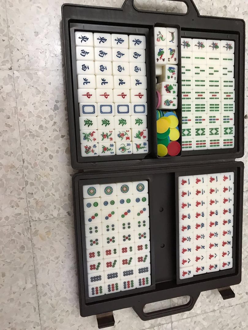 Mahjong Set, Hobbies & Toys, Toys & Games on Carousell