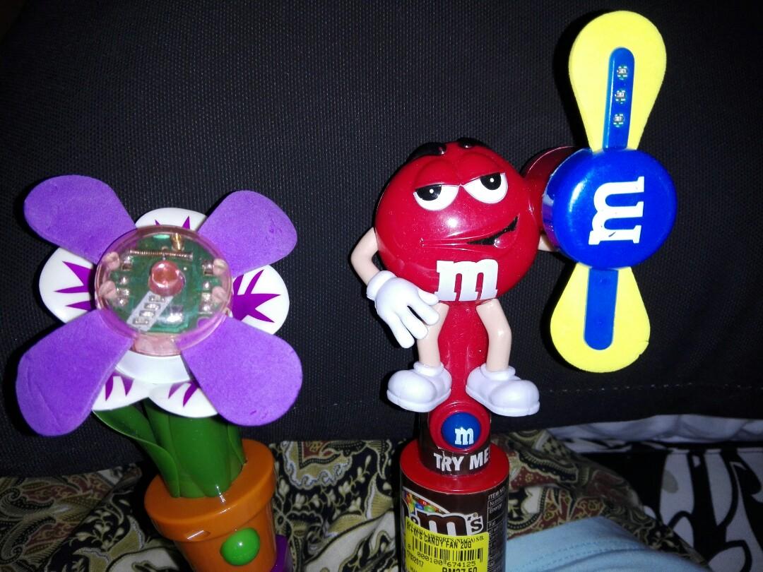 M&M Light-up Candy Fan, Hobbies & Toys, Collectibles & Memorabilia, Fan ...