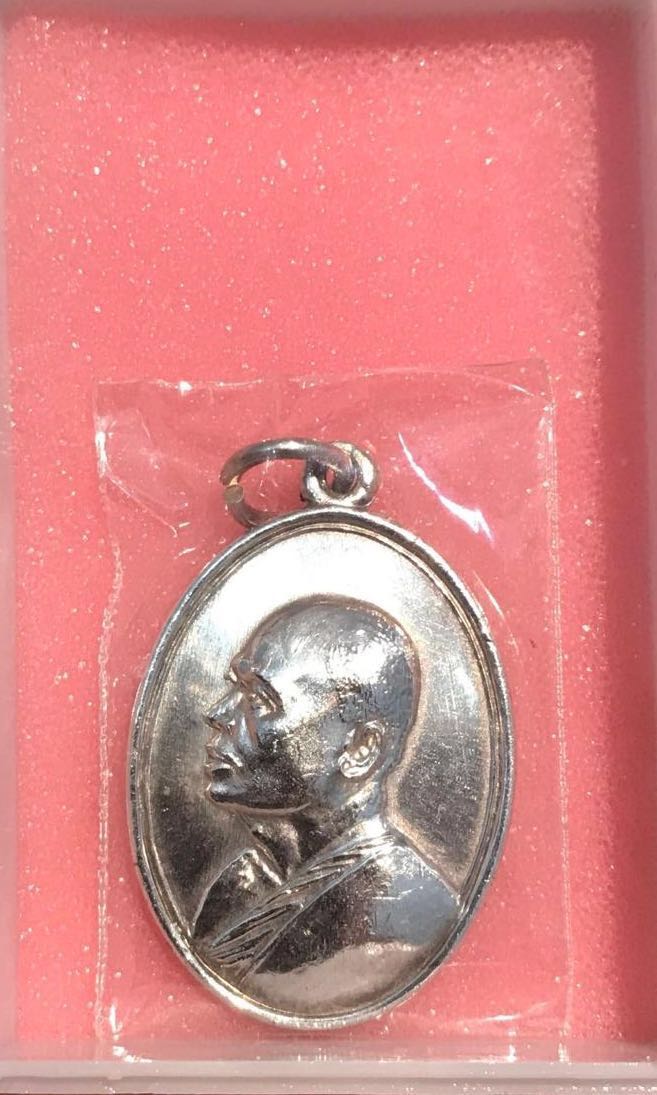 Lp Pae M16 SILVER, Hobbies & Toys, Memorabilia & Collectibles ...