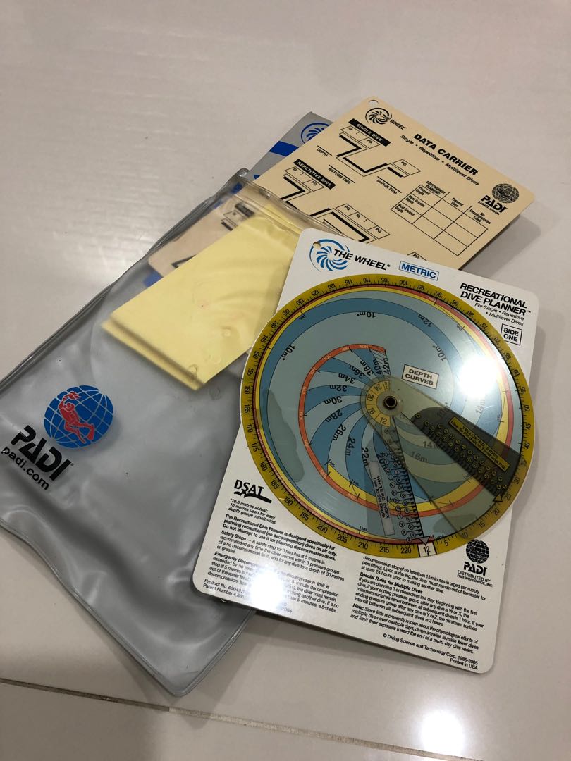 PADI Dive Wheel - Brand New, Sports Equipment, Sports & Games, Water ...
