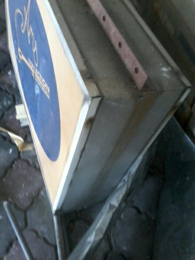Sign board berlampu, Everything Else, Others on Carousell