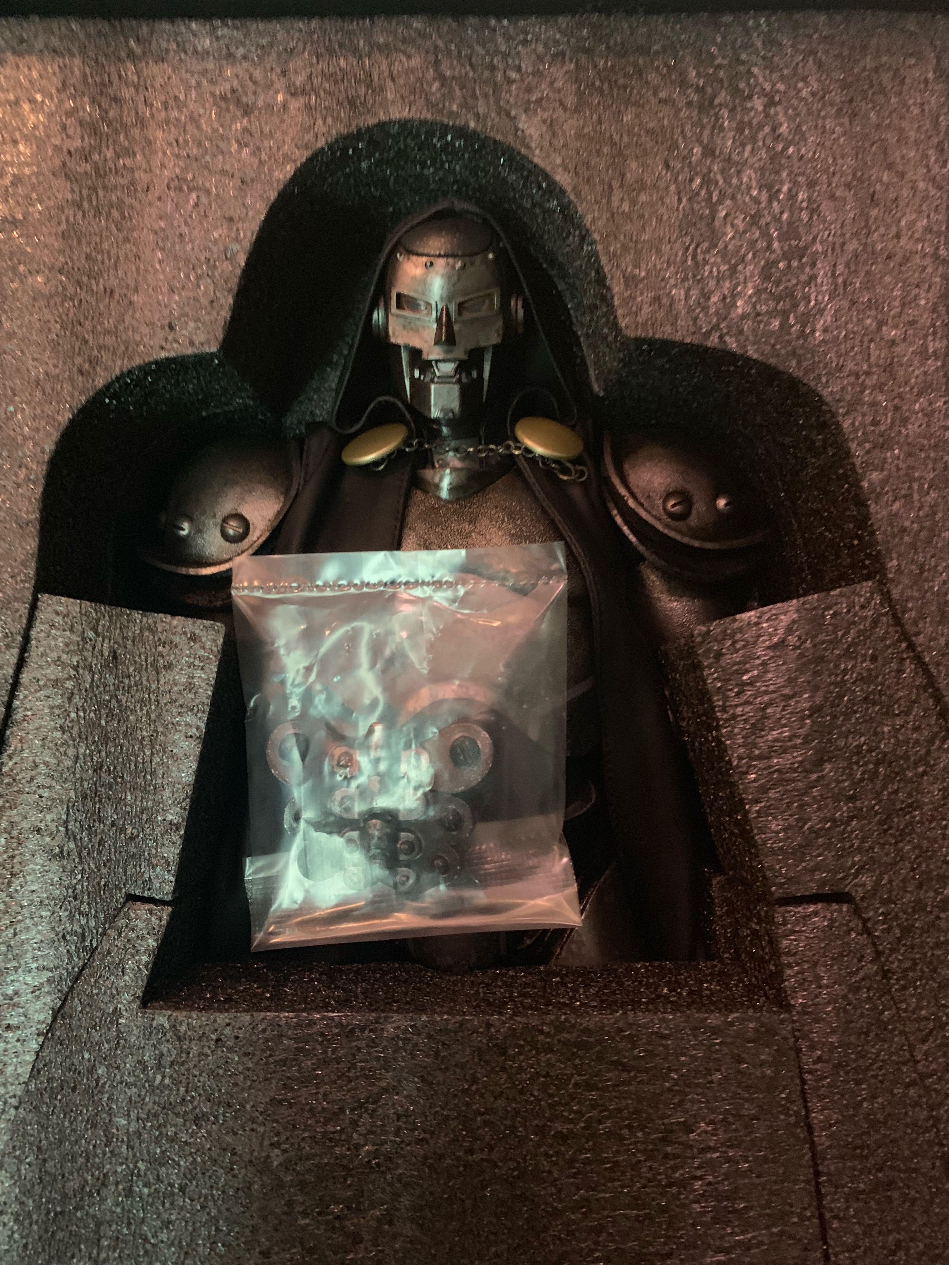 Threea dr doom (hot toys sideshow prime 1 marvel dam toys phicen ...