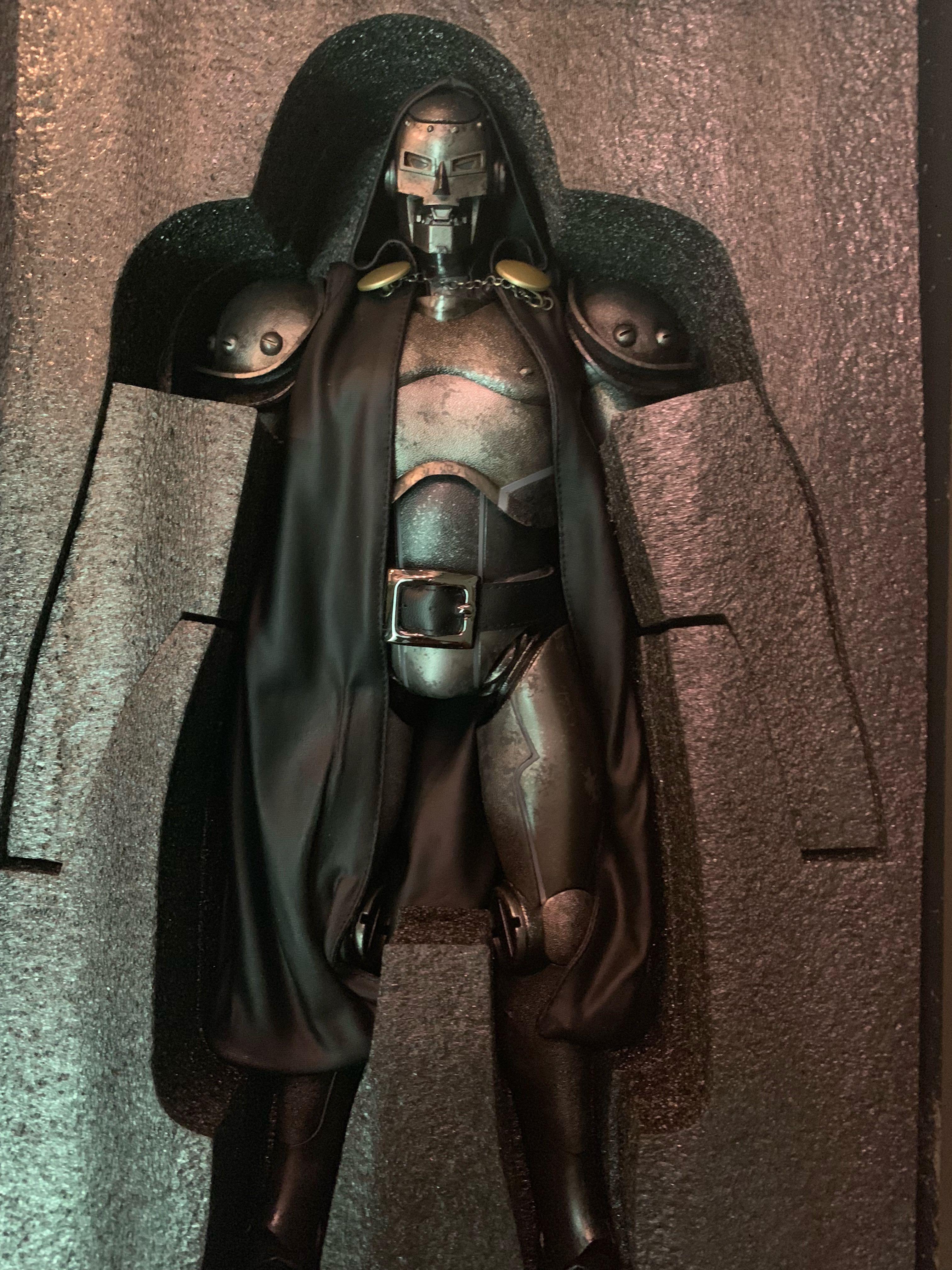 Threea dr doom (hot toys sideshow prime 1 marvel dam toys phicen ...