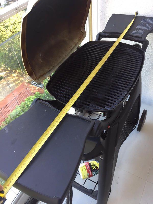 Weber Grill Q2000 Series + Stand, TV & Home Appliances, Kitchen ...