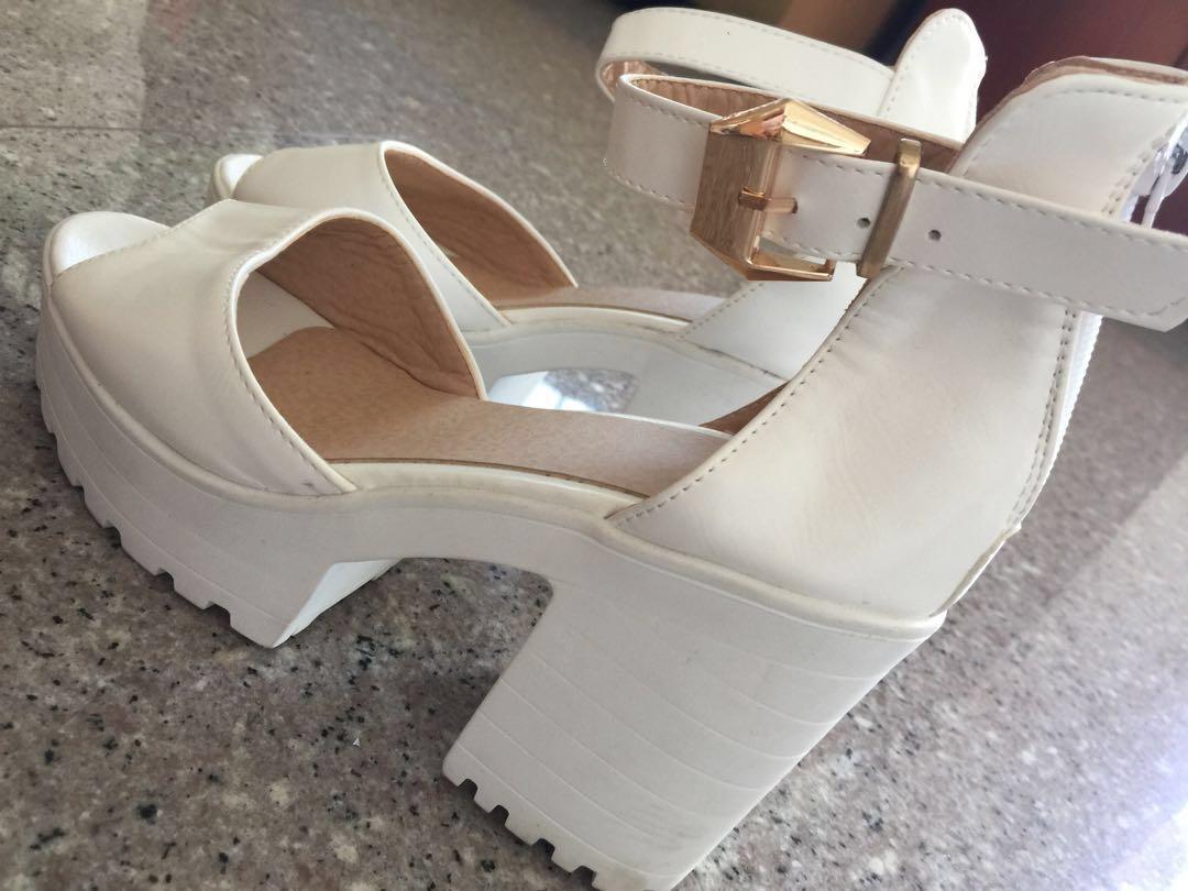 White platform shoes, Women's Fashion, Footwear, Sandals on Carousell