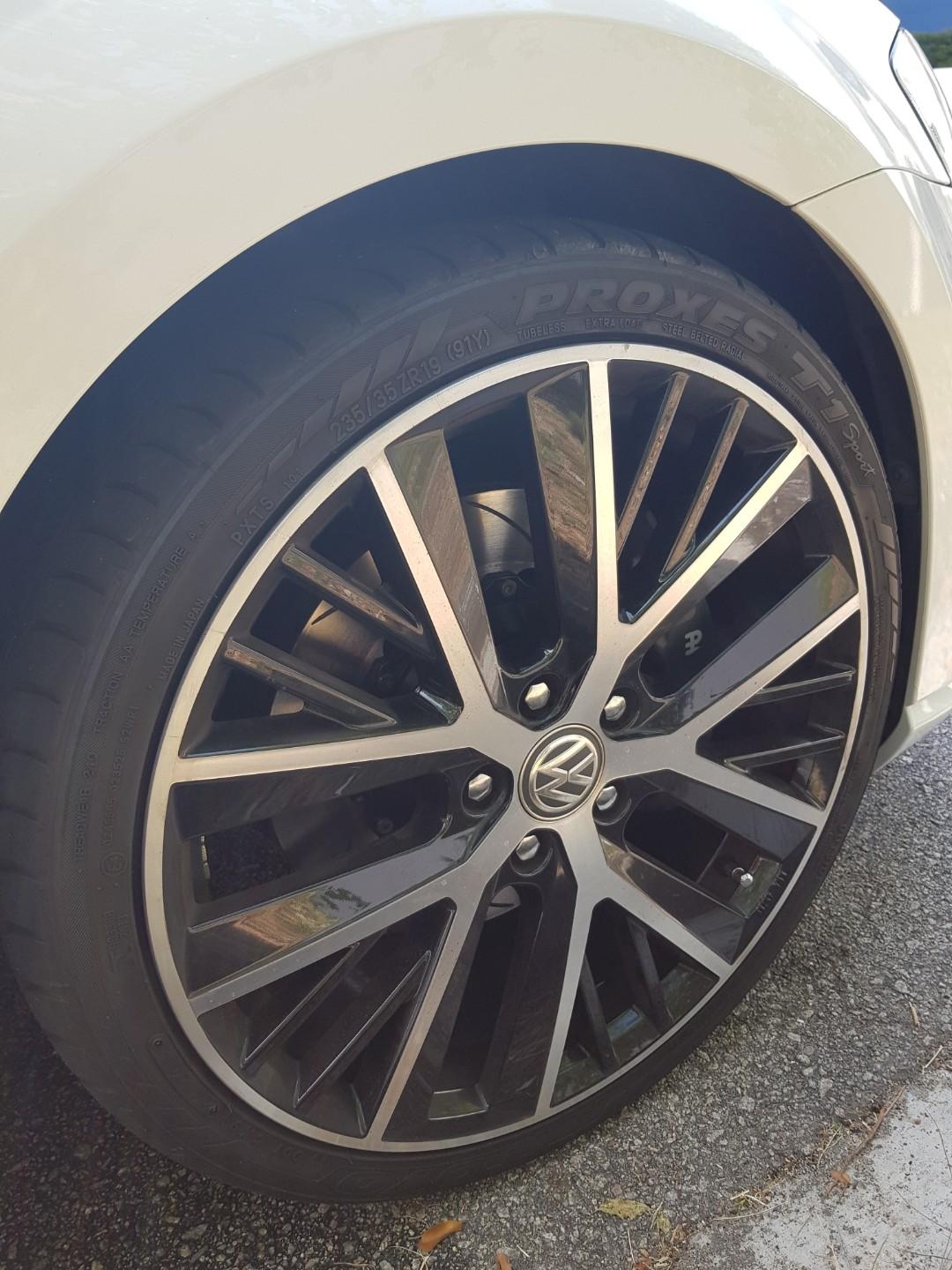 Golf 7 R-line rims and tyre, Car Accessories, Tyres & Rims on Carousell