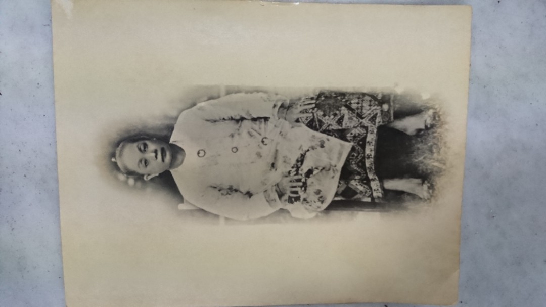 Old Peranakan matriarch photo, Hobbies & Toys, Memorabilia ...