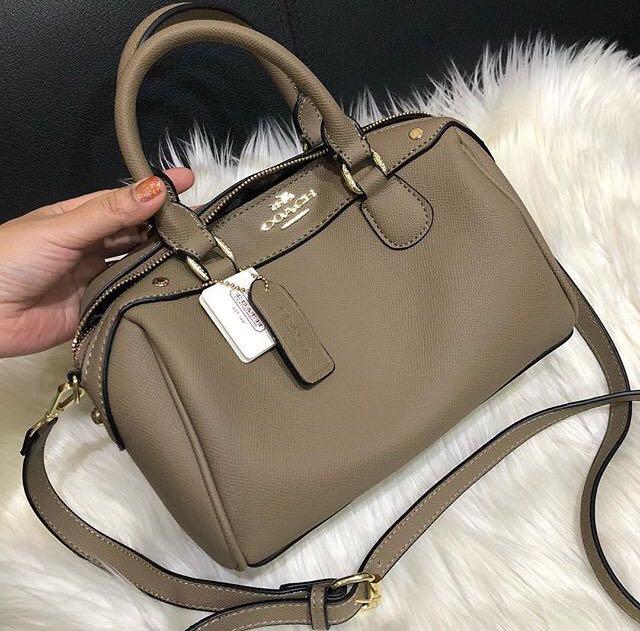 Coach Speedy Bag, Fesyen Wanita, Tas & Dompet di Carousell